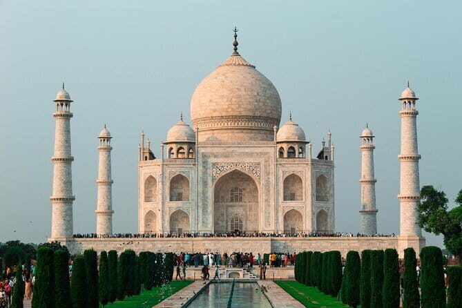 All Inclusive Day Trip to Taj Mahal, Agra Fort and Baby Taj from Delhi by Car - Returning to Delhi