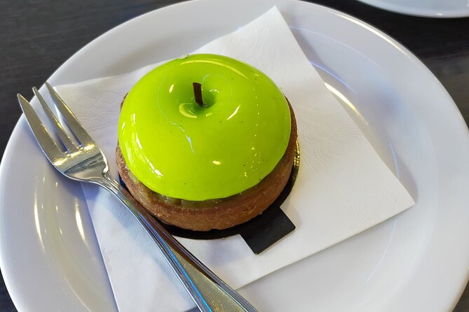 All Inclusive Food Tour of Annecy Old Town With Local Guide - Guided by a Local Food Expert