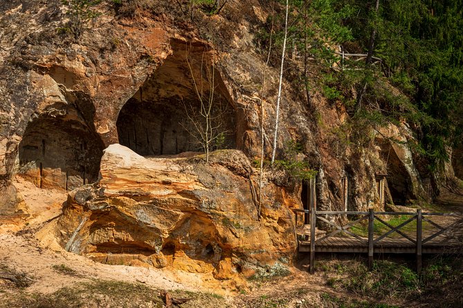 All Inclusive Honest History Tour - raii, Csis, Lgatne, Sigulda - A Deep Dive into the Itinerary