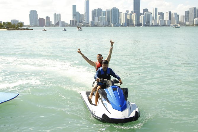 All Inclusive Party Boat Miami - Dress Code and Attire