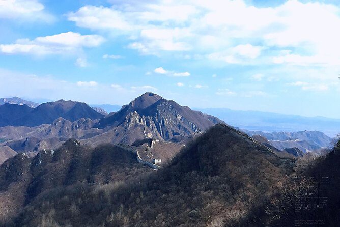 All Inclusive Private Challenge Trekking at Beijing Knot and Flying Eagle Tower - An Overview of the Tour: Challenge and Beauty in One Package