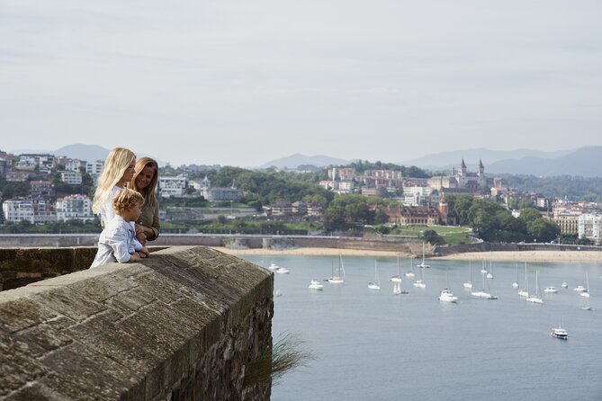 All Inclusive Private Family Photoshoot in San Sebastian - FAQ