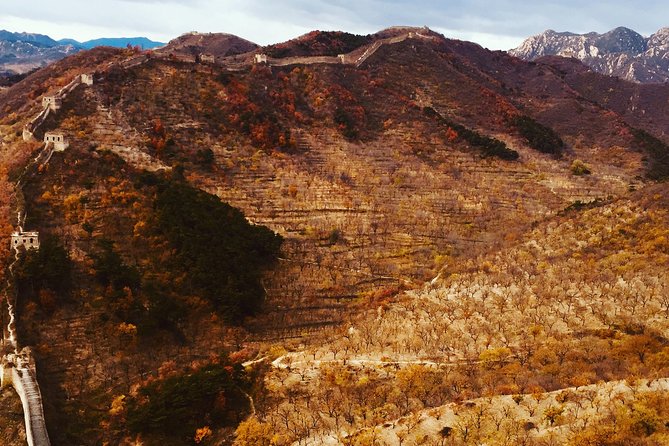All Inclusive Private Hiking Tour from Huanghuacheng Water Great Wall to Xishuiyu - The Water and Mountain Vistas of Huanghuacheng