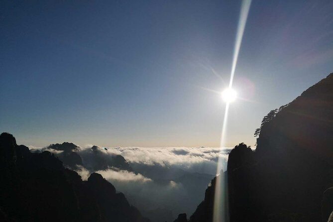 All-Inclusive Private Tour: Huangshan Mountain Exploration With Round-Trip Cable Car - Key Points