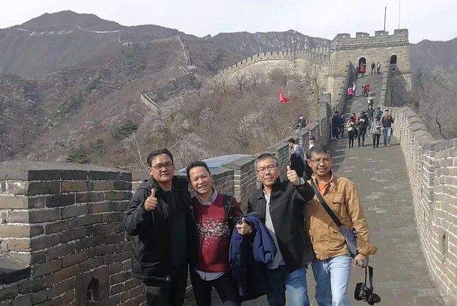 All Inclusive Private Tour to Mutianyu Great Wall and Ming Tombs - Exploring the Mutianyu Great Wall