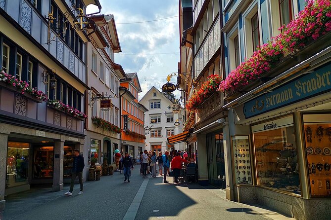 All Inclusive Rhine Falls and Appenzell Private Day Tour from Zurich - Ending in Toggenburg