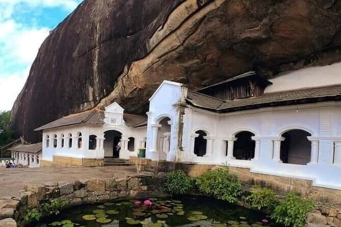 All Inclusive Sigiriya Rock Fortress & Dambulla Temple day Tour - Exploring the Itinerary in Detail
