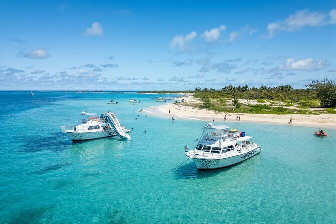 All Inclusive Snorkel and Slide Boat Tour: Icacos or Vieques - The Itinerary in Detail