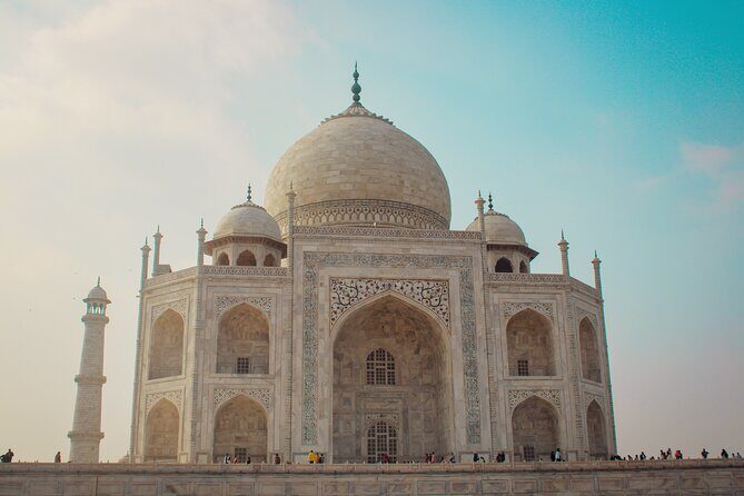 All Inclusive Superfast Train to Taj Mahal from Delhi - The Experience in Detail
