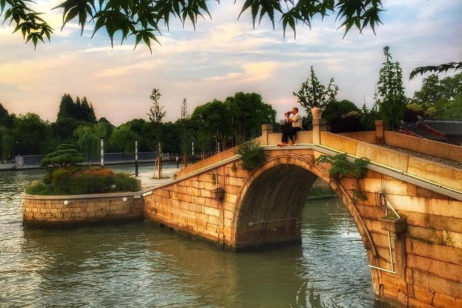 All Inclusive Suzhou Highlight Tour with Boat Ride and Lunch - Experience Breakdown: What to Expect at Each Stop