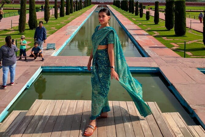 All Inclusive Taj Mahal Day Tour by Super fast Train From Delhi - Key Points