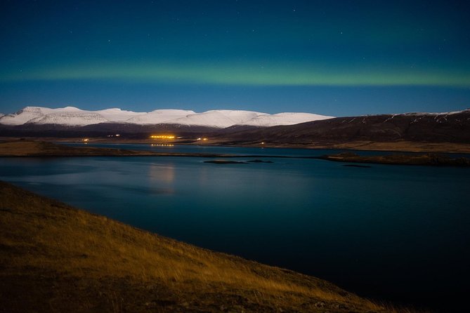 All-Inclusive Very Small Group Northern Lights With Photographs - Whats Included