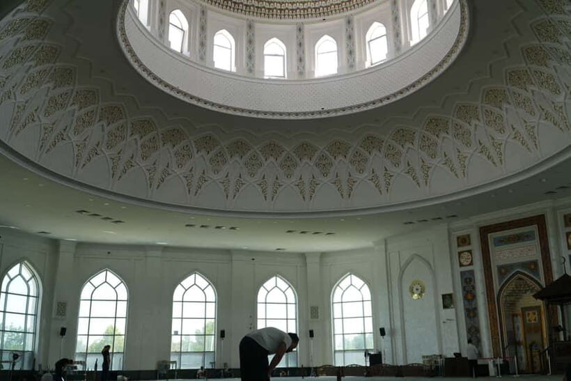 All-Inclusive VIP Tashkent Tour with Guide & Meals - Meals and Refreshments