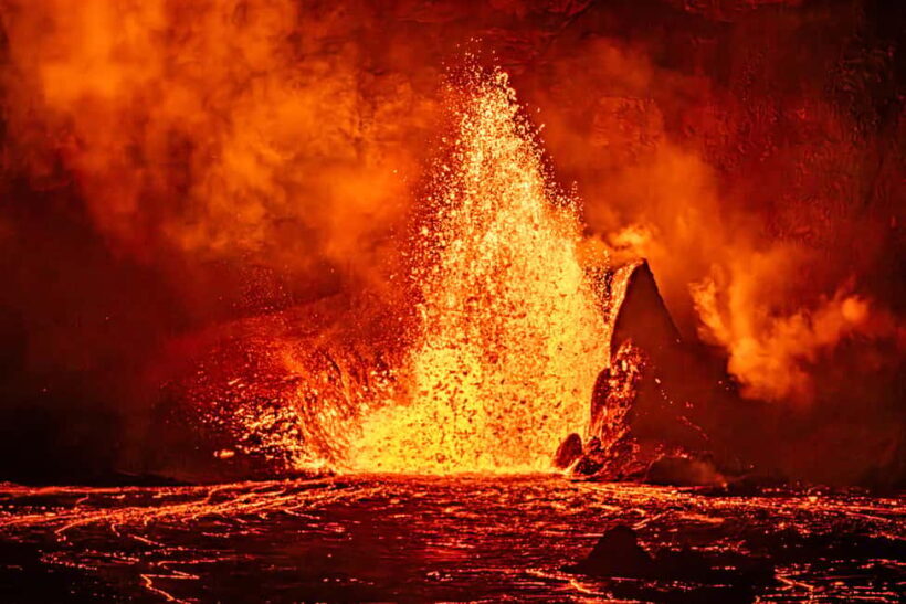 All-Inclusive: Volcanoes, Lava Tube & Black Sand Beach Tour - An In-Depth Look at the Tour