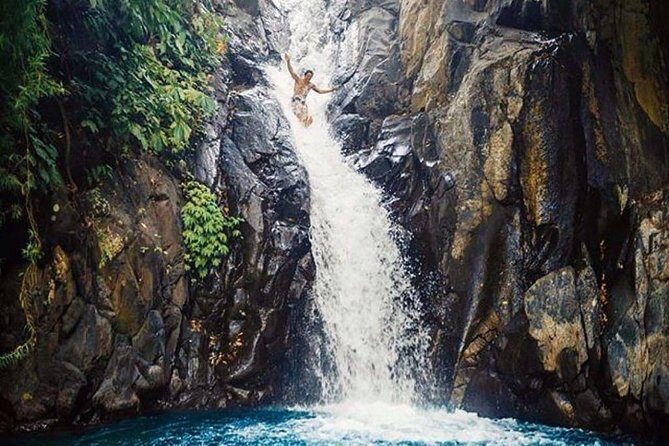 All Inclusive:Jumping Sliding at Aling Aling Waterfall-Ulun Danu Temple - Lunch - Key Points