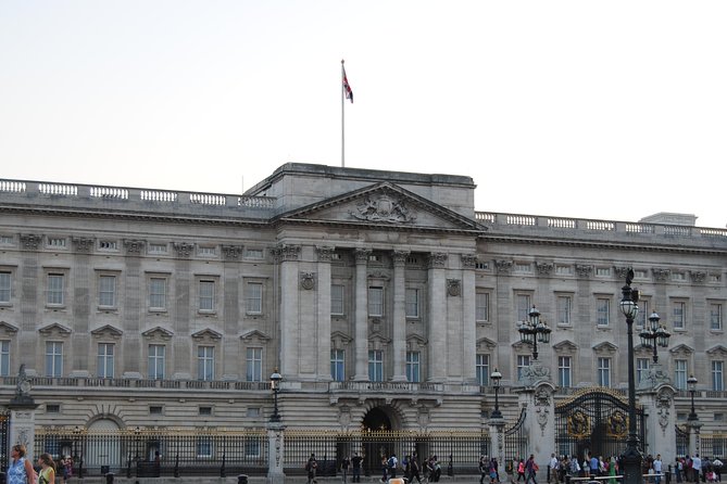 All landmarks of London by car - Who Should Consider This Tour?