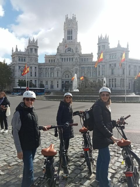 All Madrid: Private Electric Bike Tour around the city - FAQ