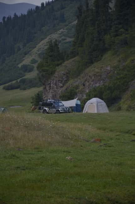 Almaty: Assy Plateau Stargazing Tour with Dinner & Hookah - Stargazing and Learning About Kazakhstan’s Night Sky