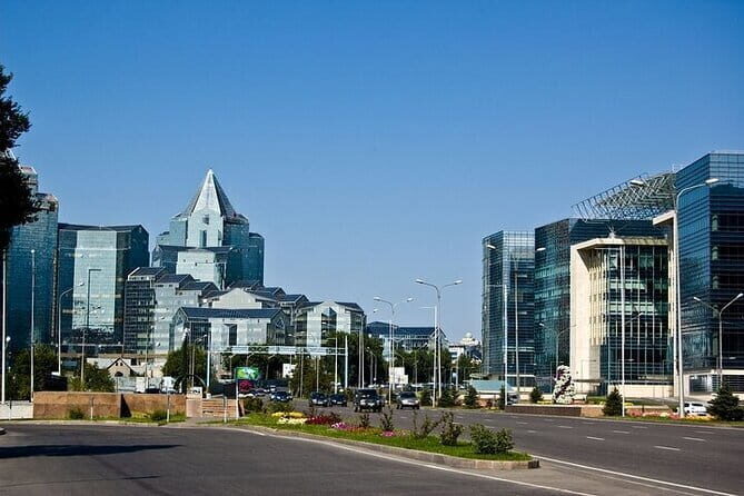 Almaty : Must-See Attractions Private Walking Tour - Stop 6: Kok-Tobe Hill