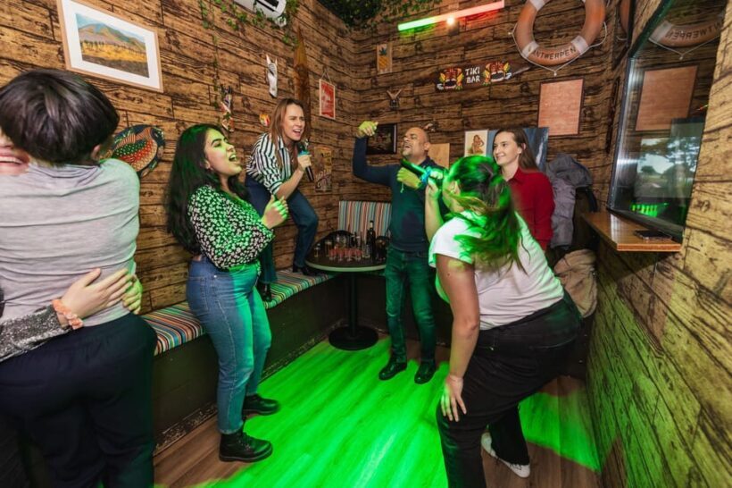 Aloha Amsterdam: Private Karaoke Booth with 20.000 Songs - FAQ