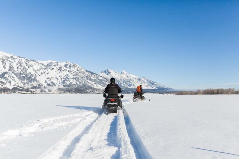 Alpine: Snowmobile Rental with Gear and Trailer - Key Points
