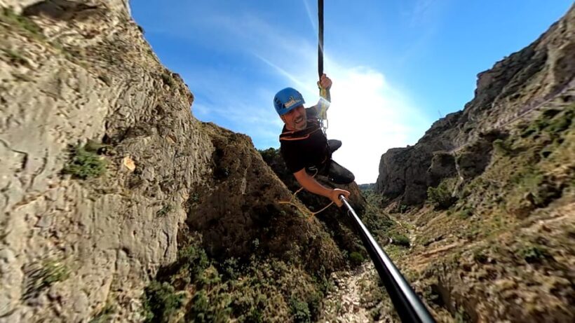 Altea: Bungee jumping in "El Mascarat" canyon - Comparing the Experience to Other Adrenaline Activities