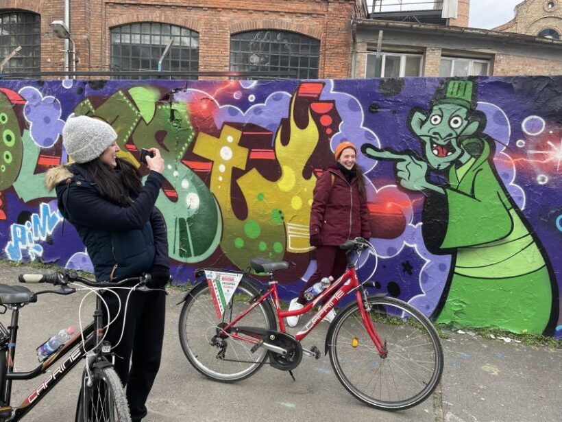 Alternative Bike tour: Graffiti Wall and Peace - Who Will Love This Tour?
