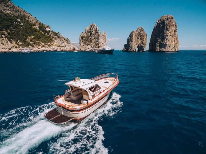 AMALFI and MAIORI: Gozzo Boat Tour to Positano - Key Points