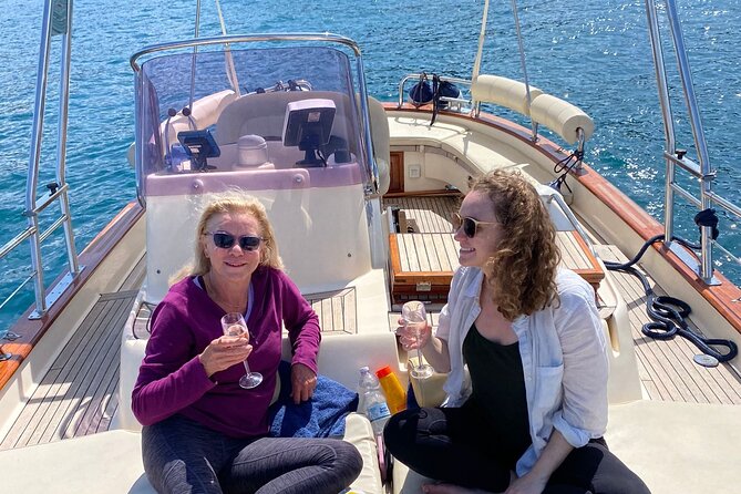 Amalfi Boat Tour From to Positano Praiano or Amalfi. 7 Hours - Inclusions