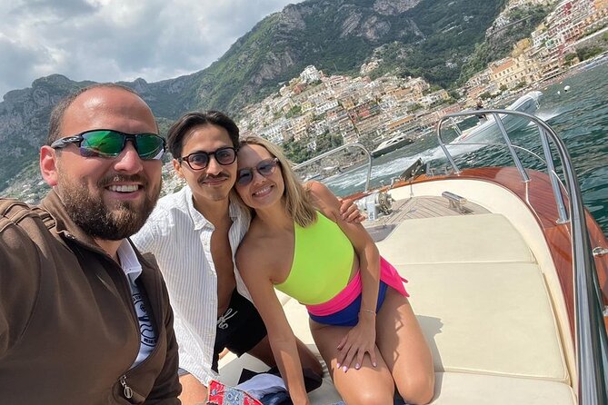 Amalfi Boat Tour From to Positano Praiano or Amalfi. 7 Hours - Meeting & Pickup