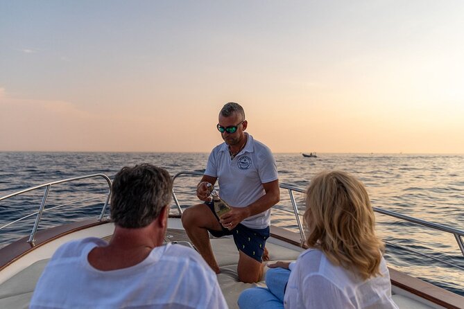 Amalfi Boat Tour From to Positano Praiano or Amalfi. 7 Hours - Capturing Stunning Coastal Views