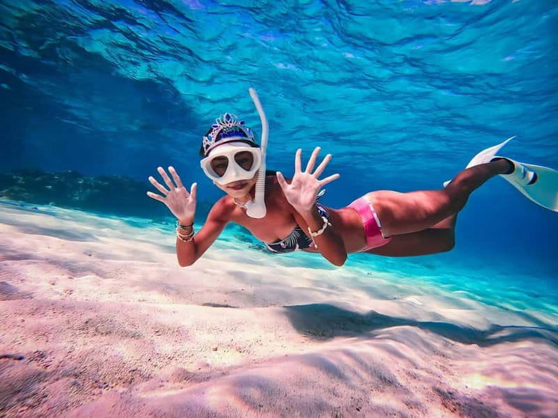 Amalfi: Capri Island Boat Tour with Drinks and Snorkeling - Key Points