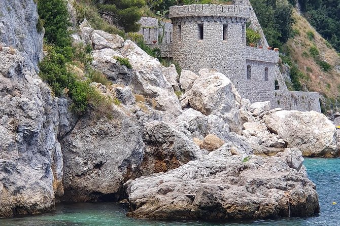 Amalfi Coast boat ride & snorkel - Key Points