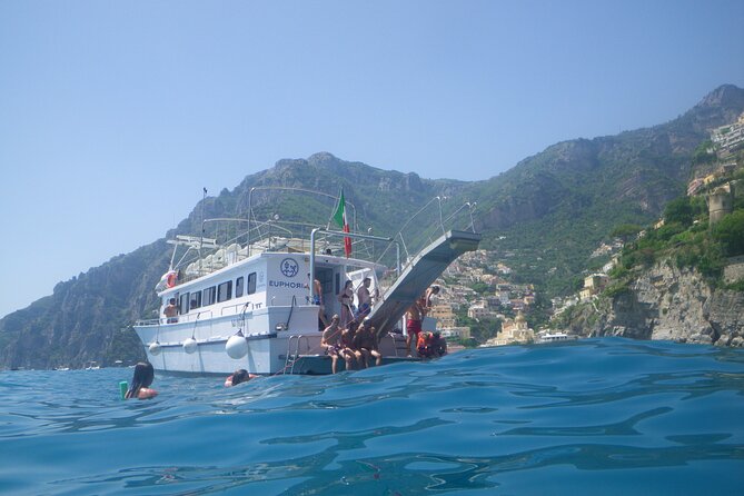 Amalfi Coast by Boat With Aperitif, Lunch and Sea Breaks - Meeting and Accessibility