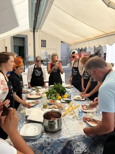 Amalfi Coast: Cooking class con piatti tipici locali - Tasting and Enjoyment