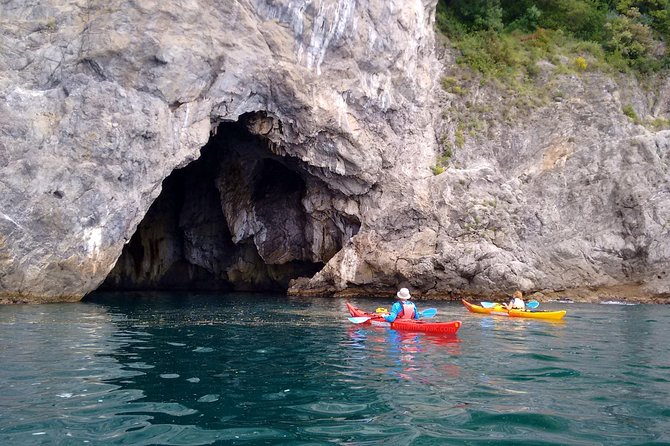 Amalfi Coast Kayak Tour Along Arches, Beaches and Sea Caves - Safety and Participant Requirements