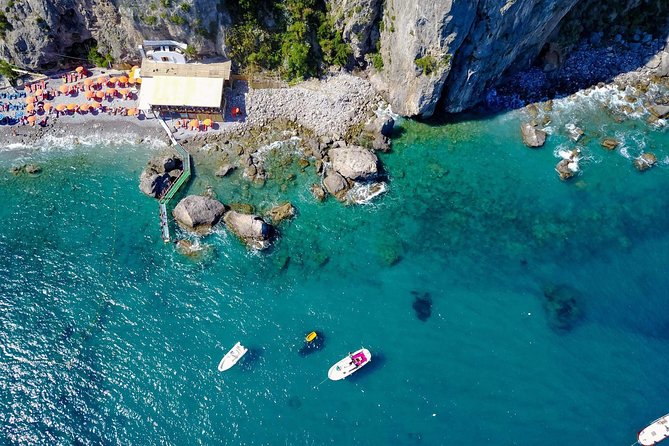 Amalfi Coast Private Boat Tour From Positano, Praiano or Amalfi - Inclusions and Amenities