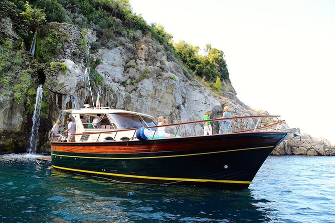 Amalfi Coast Private Boat Tour From Sorrento, Positano or Naples - Tips for an Enjoyable Experience