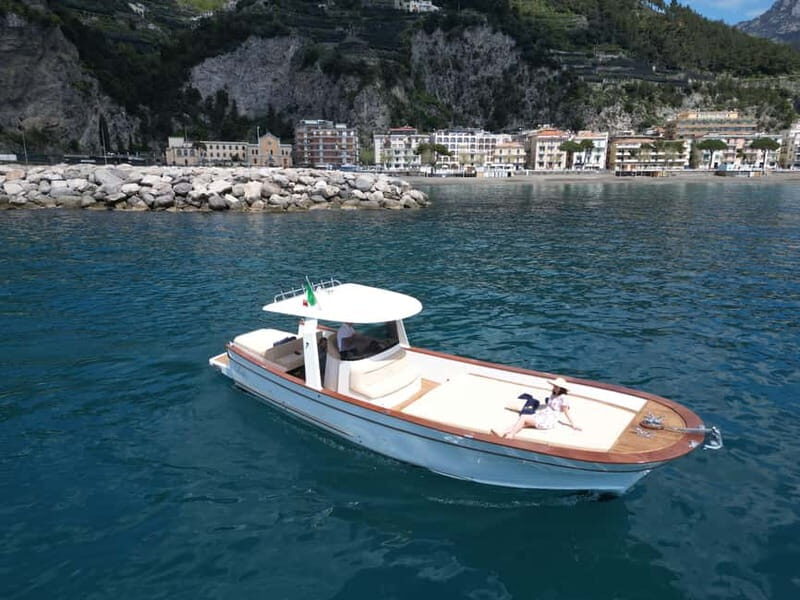 Amalfi Coast: private boat tours along the coast - Key Points