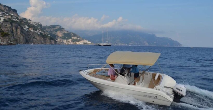 Amalfi coast: Rent boats in Salerno without license - The Experience in Detail