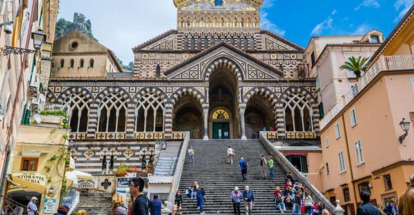 Amalfi Coast Tour: tour privato ed esclusivo della Costiera - Transportation and Group Size