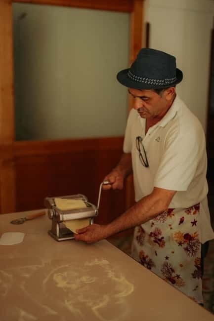 Amalfi: Cooking Class with Pasta, Mozzarella, and Tiramisù - Authenticity and Personal Touches