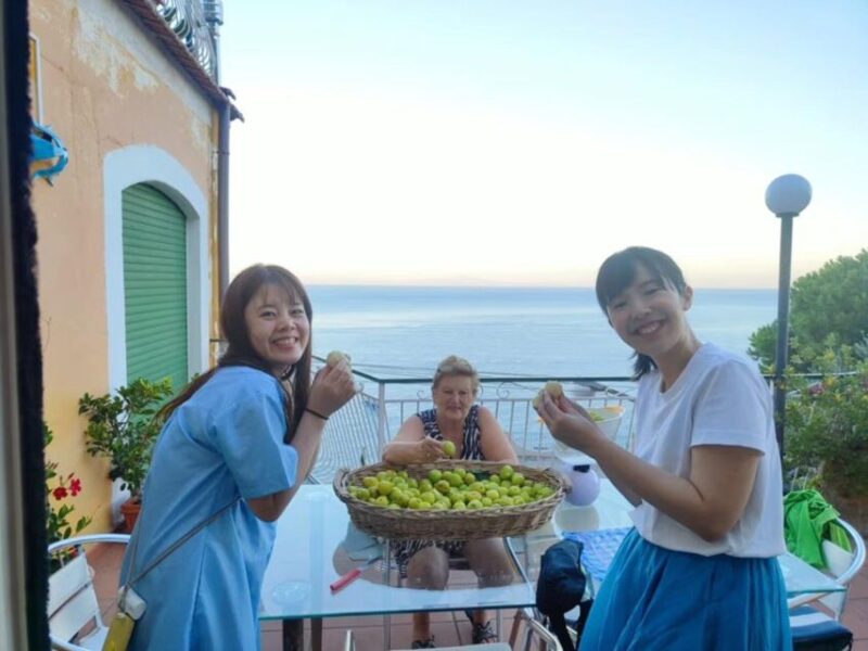 Amalfi: Food Tasting Experience & Wine at a Local's Home - What the Meal Looks Like