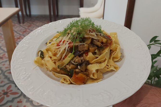 Amalfi: lezione di cucina su pasta, mozzarella e tiramisù - Key Points