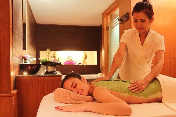 Amazing 1 Night accommodation in Old Town Chiang Mai Nearby at Duangtawan Hotel - Analyzing the Value