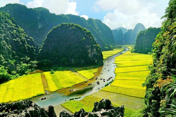 Amazing Hoa Lu - Tam Coc - Mua Cave - Luxury services - What’s Included & What to Keep in Mind