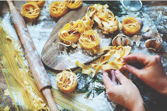 Amazing Pizza and Pasta Class at Savio'S Kitchen Cooking School - Hands-on Cooking Experience