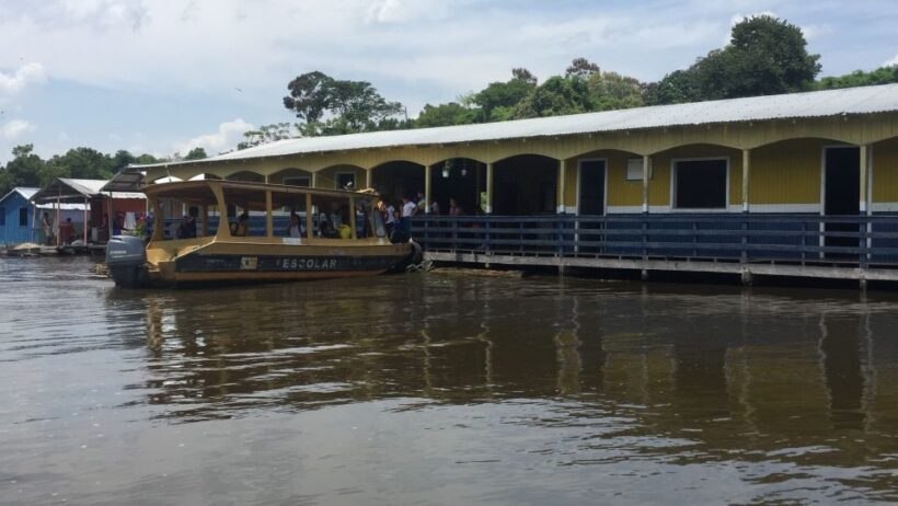 Amazonas: Boat Ride with a Local Amazonian - The Guides and Small Group Atmosphere