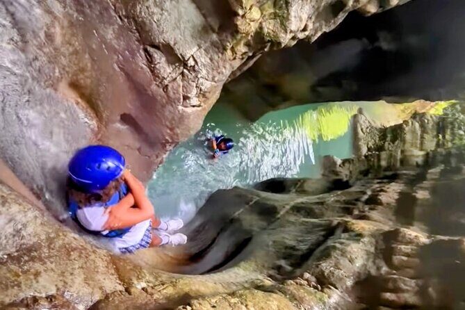 AMBER COVE-TAINO BAY 5 Zip Lines 7 Waterfalls + Locale Food - Cultural and Culinary Highlights