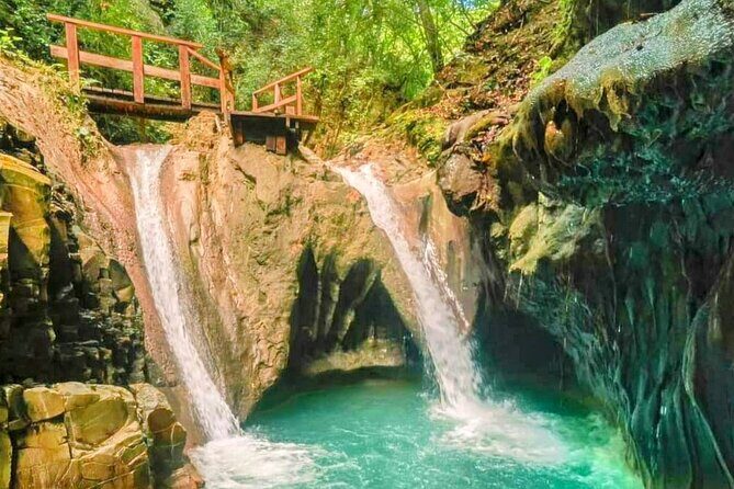 AMBER COVE-TAINO BAY 7 Damajagua Waterfalls + Locale Food - Authenticity and Reviews Summary